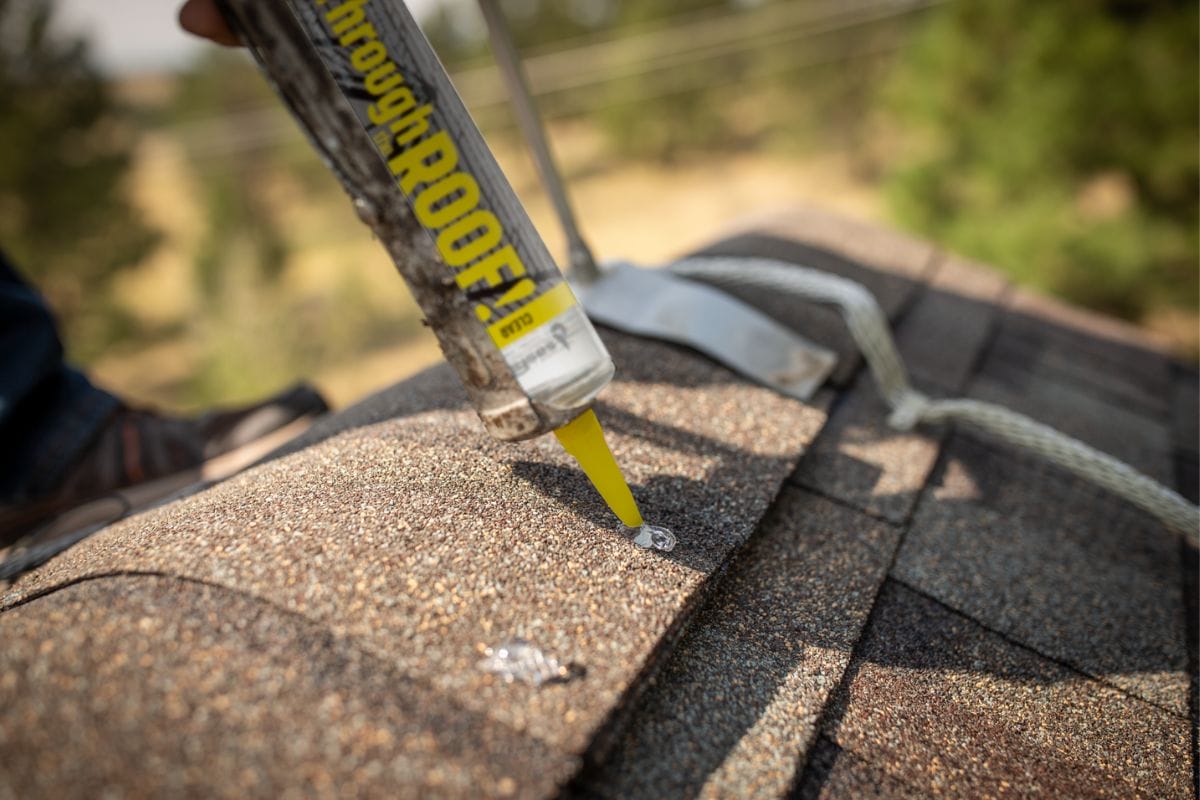 5 Best Roof Sealants For Asphalt Shingles